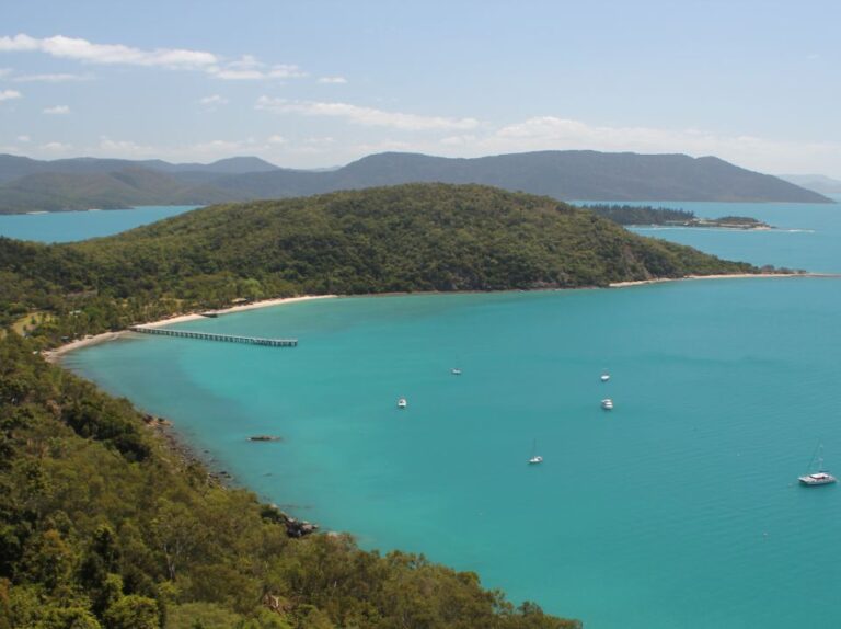 The Hidden Paradise of Hook Island in the Whitsundays